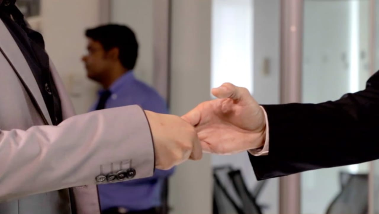 Handshakes That Will Blow Your Job Interview | Video – Fast Company
