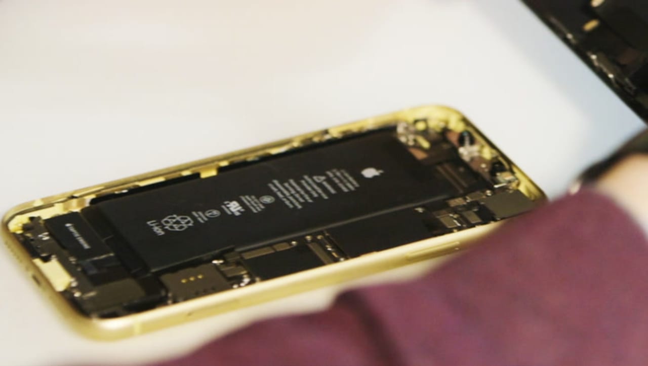 Your next smartphone might be built with living cells | Video – Fast ...