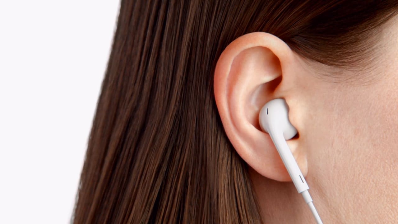 Ears Are Weird: The New Apple iPhone 5 Ads
