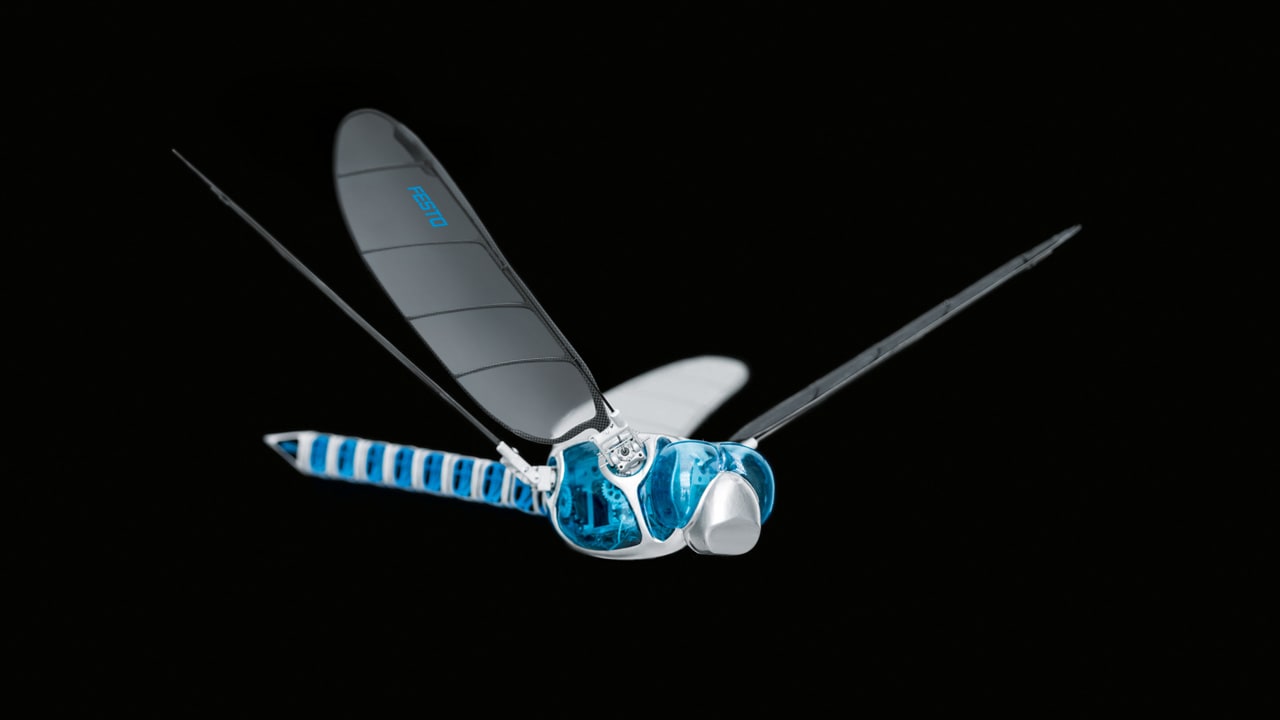 This Dragonfly-Inspired Drone Can Be Piloted From Your Phone