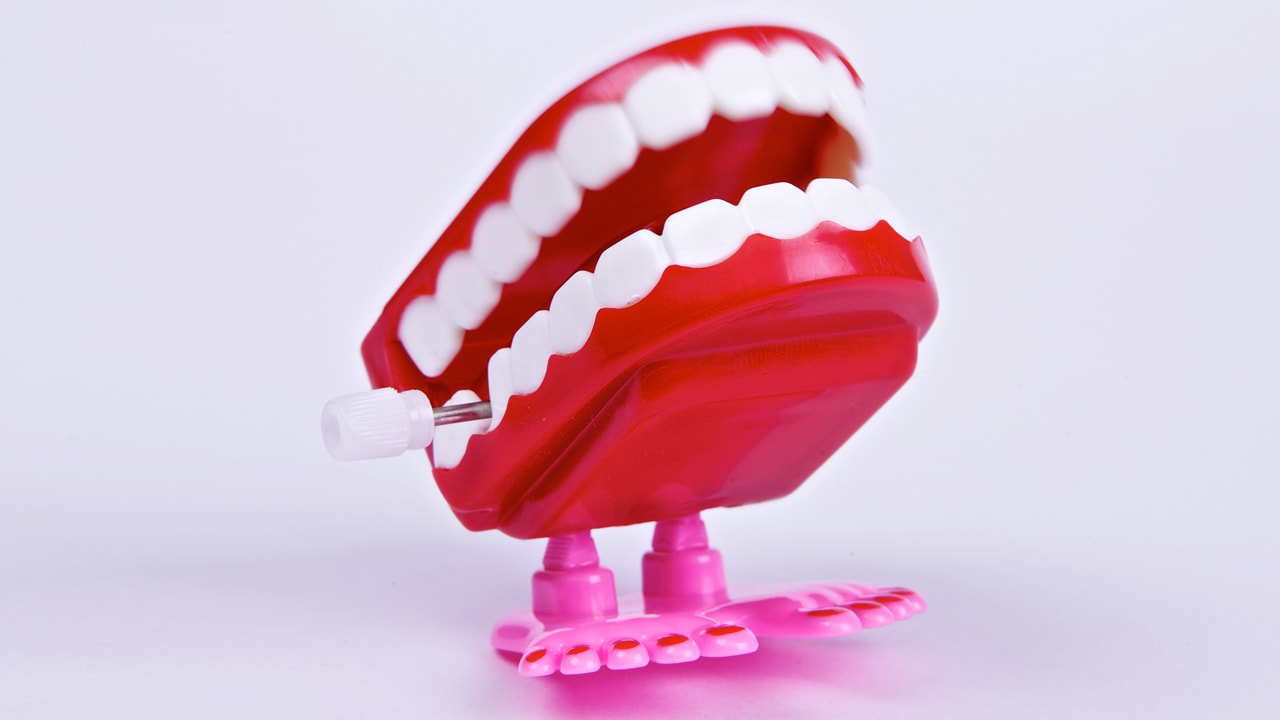 This Tooth Sensor Puts Wearable Computing In Your Mouth