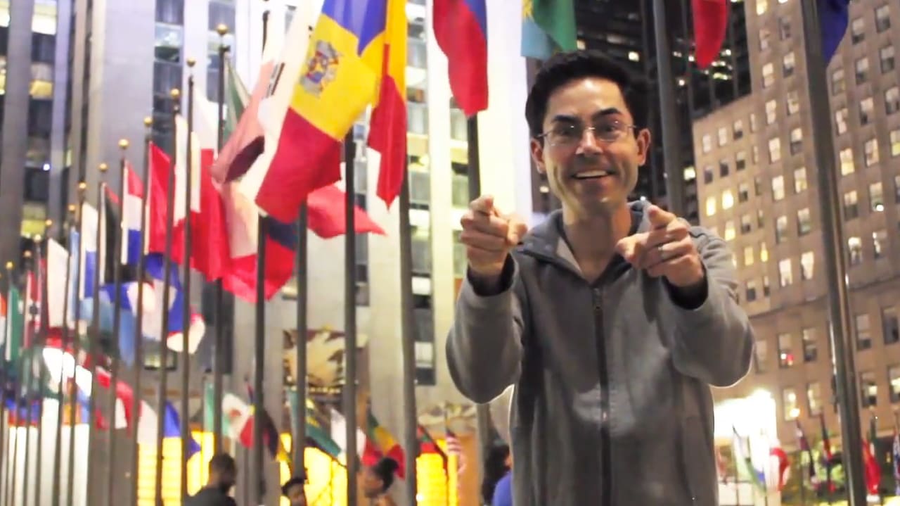 Comedian Talks To People In 162 Countries On A Global Skype Tour