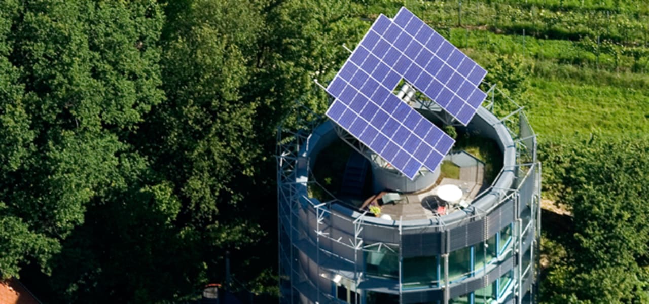 The Heliotrope House Automatically Follows The Sun Like A Plant