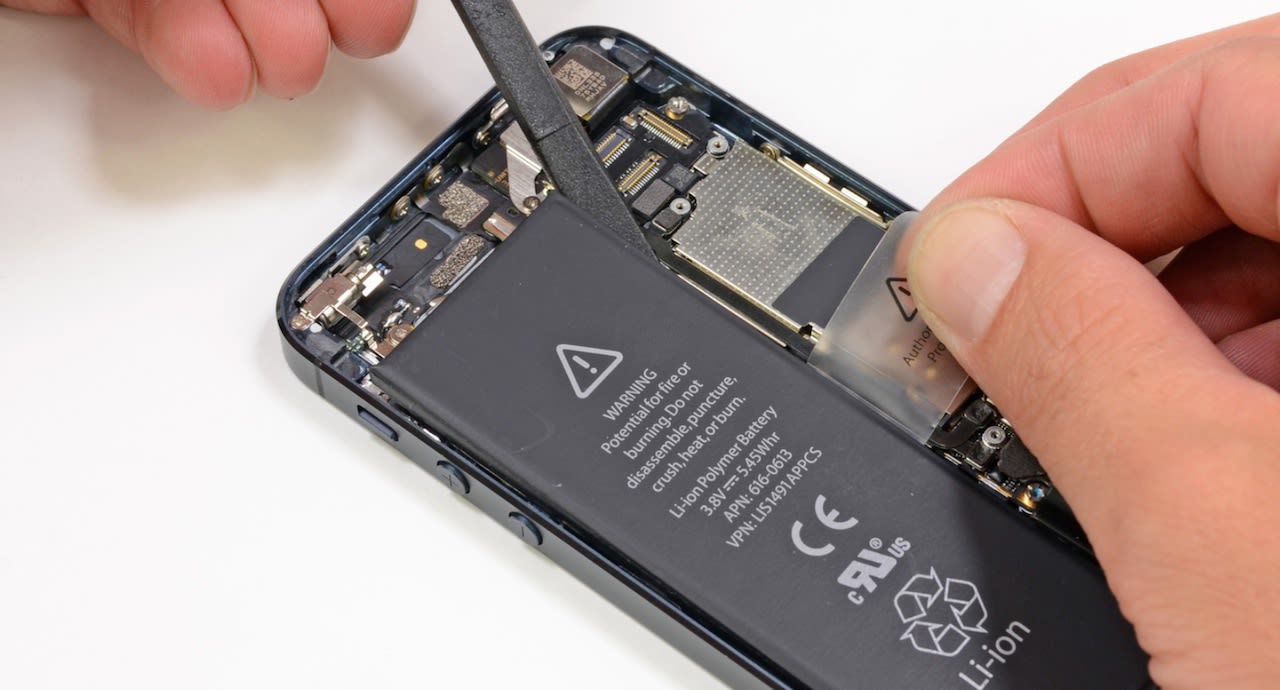One Reason Apple May Make A Bigger iPhone: Battery Size