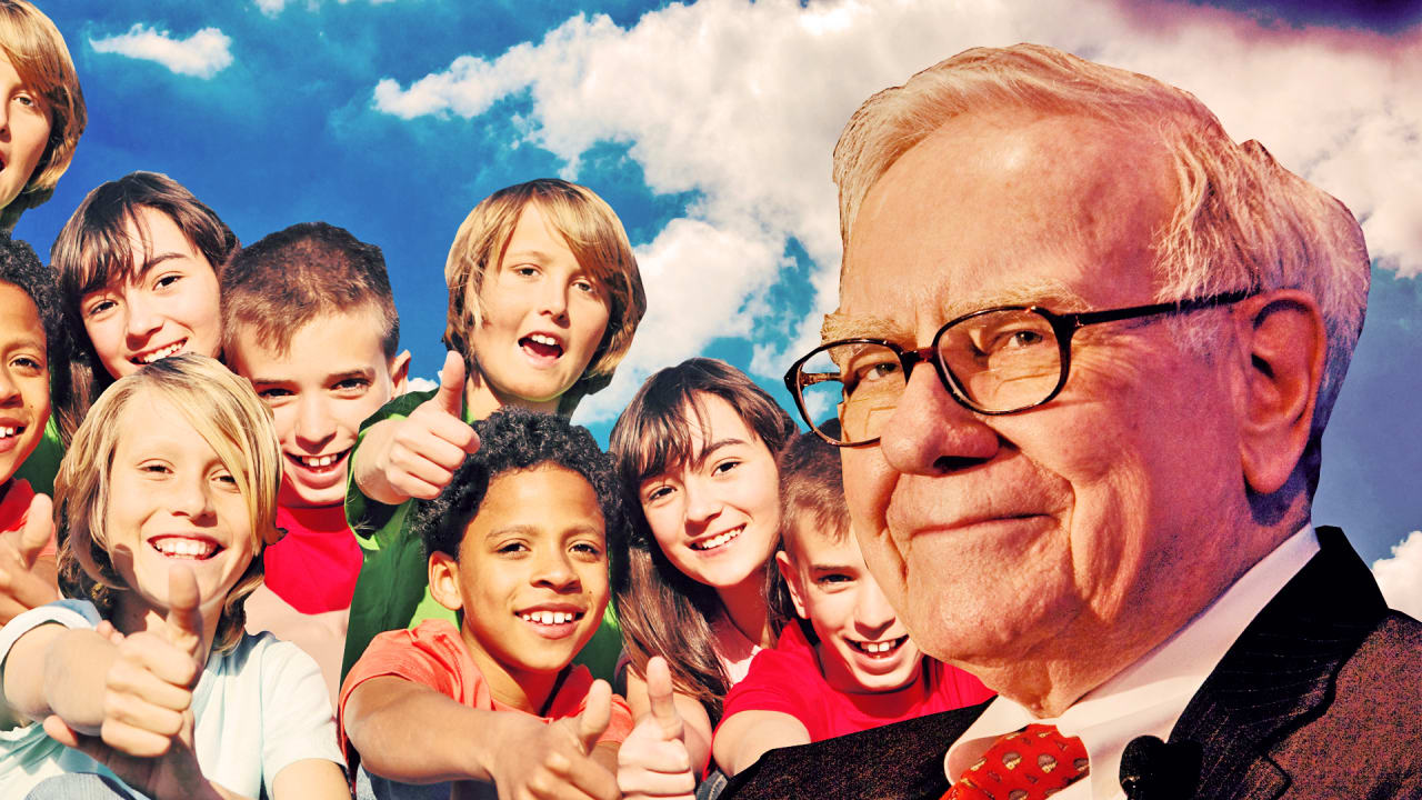 Warren Buffett Gives Financial Advice To 10-Year-Olds Warren Buffett Gives Financial Advice To 10-Year-Olds