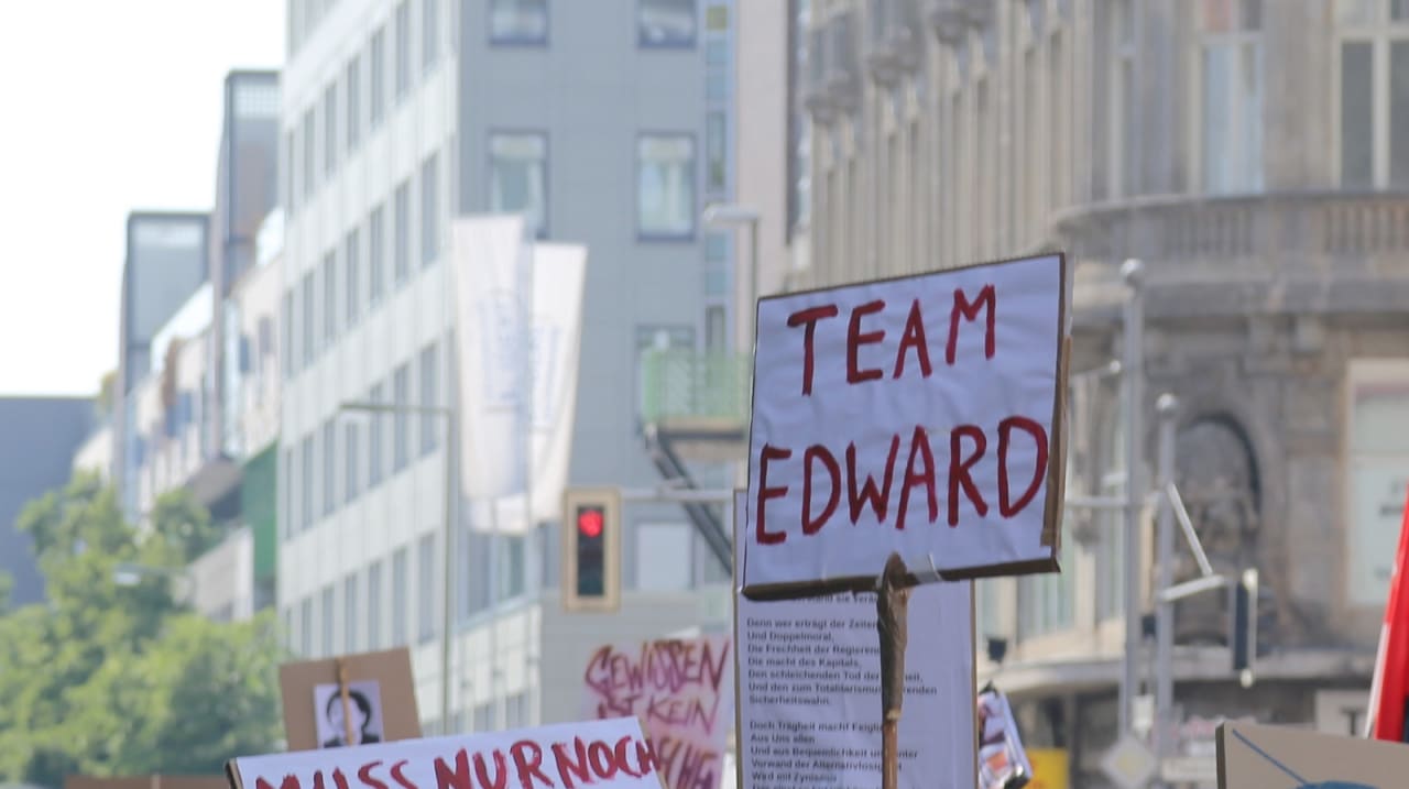 Judge Rules NSA Phone Data Collection Is Illegal