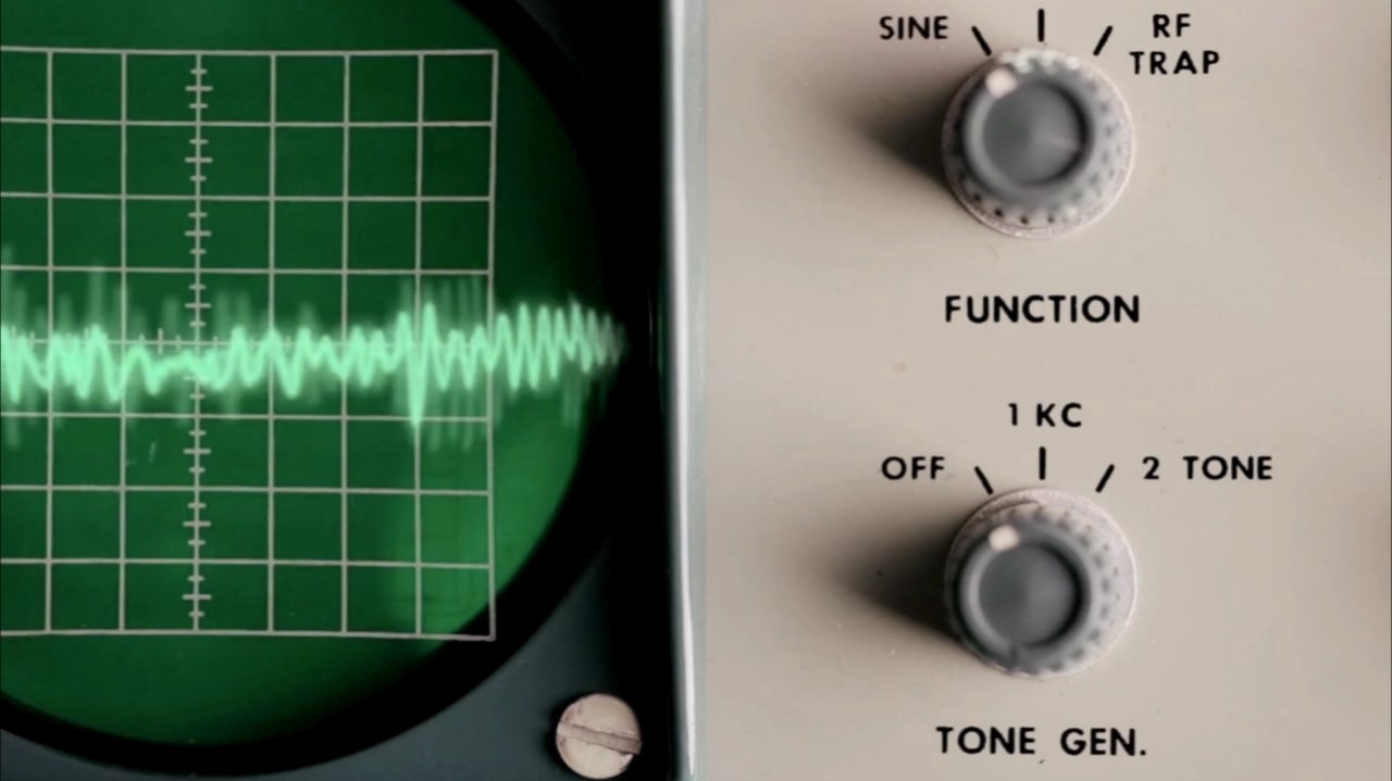 Roman Mars’s Secret To Irresistible Storytelling