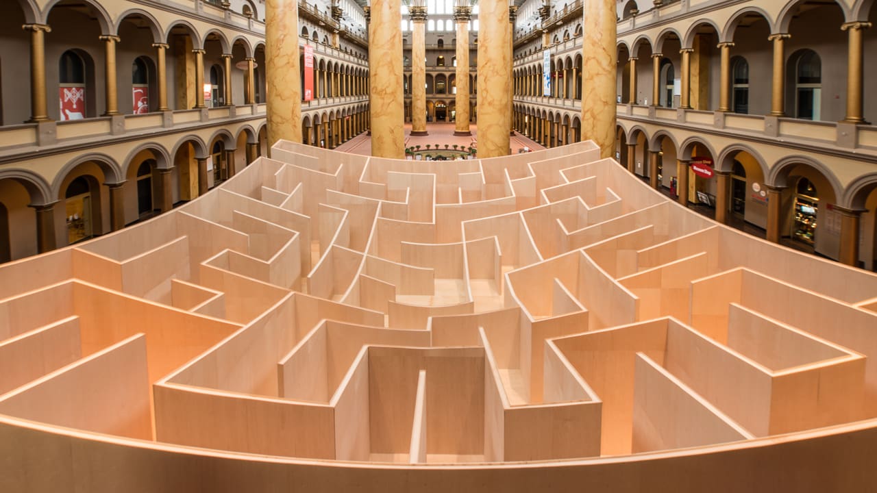 Awwchitecture: Couple Gets Engaged In Bjarke Ingels’ Giant Maze