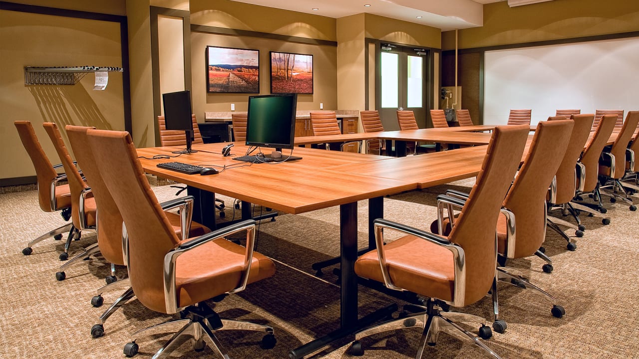 How To Be Productive During A Day Of Endless Meetings