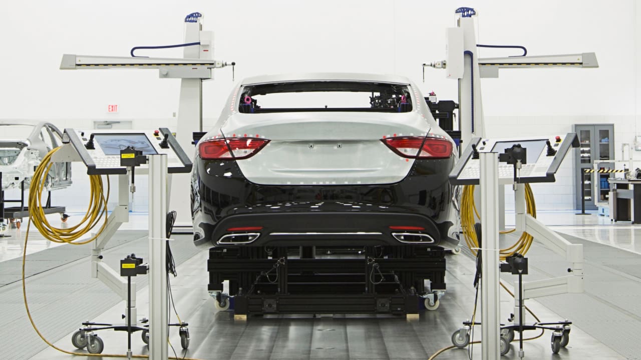 Take A Virtual Tour Of Chrysler’s New 5-Million-Square-Foot Factory