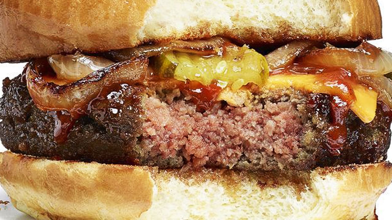 This Fake Burger Oozes “Plant Blood” So You Won’t Notice It’s Not Made