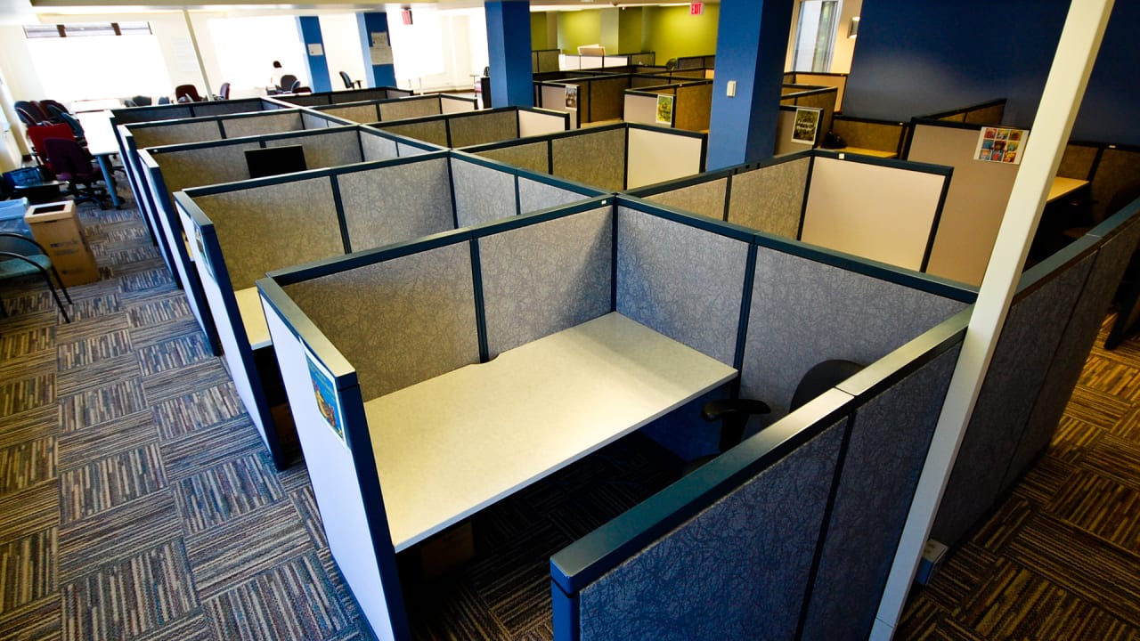 Your Windowless Cubicle Is Doing Horrible Things For Your Sleep And Me