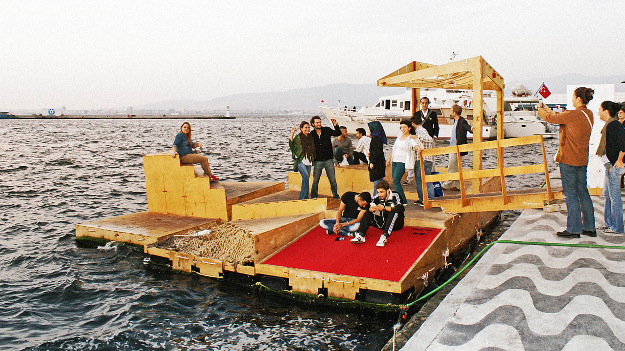 These DIY, Lego-Like Floating Docks Snap Together To Transform City Wa
