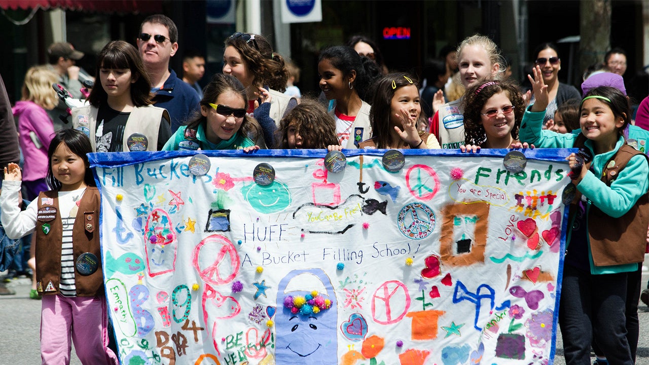 After Supporting Inclusion Of Transgender Girls, Girl Scouts Crowdfund