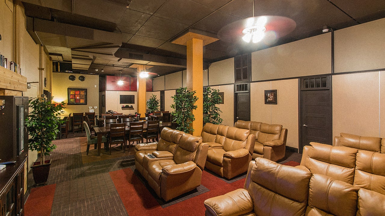 A Bunker Fit For Billionaires Lets You Enjoy The Apocalypse In Luxury
