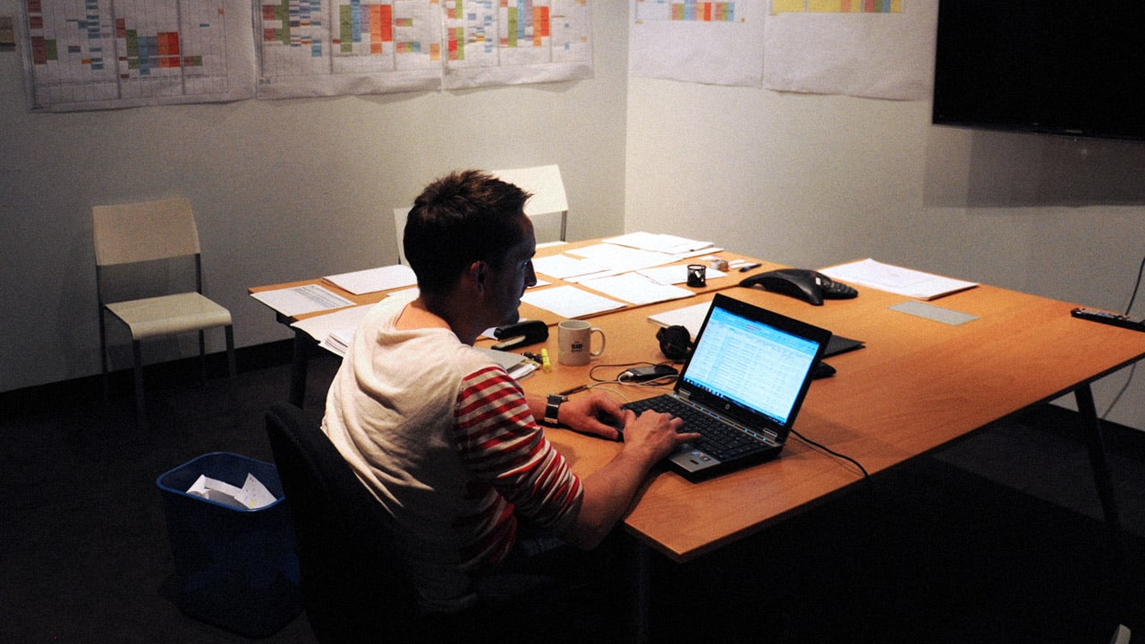 Two Reasons Not To Turn Your Side Hustle Into A Full Time Gig
