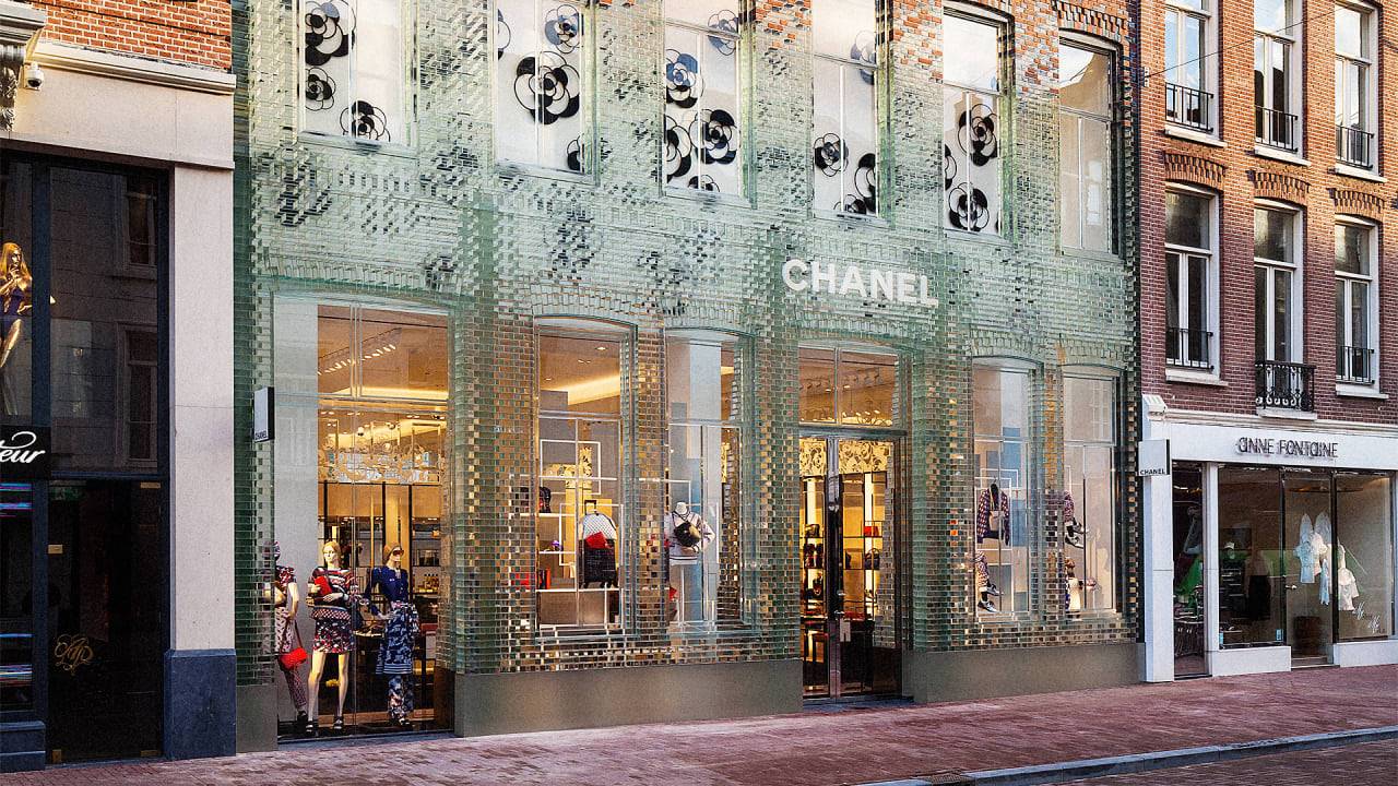 Recreating A Traditional Amsterdam Building With Solid Glass Bricks