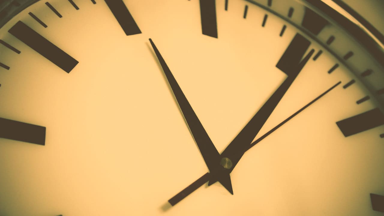 how-to-keep-your-work-hours-in-check-as-your-job-responsibilities-grow