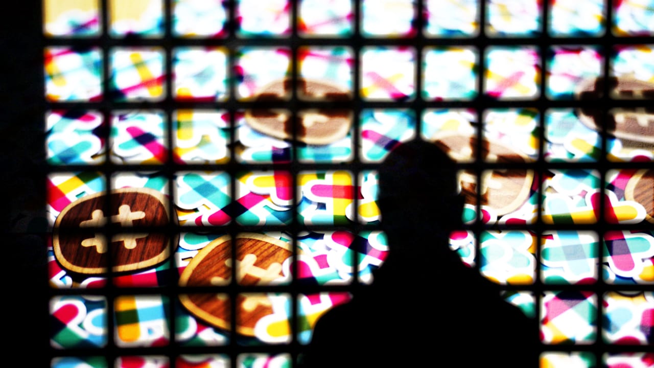 Slack Grows Up, Aims To Take On Microsoft With New “Slack Grid” For En