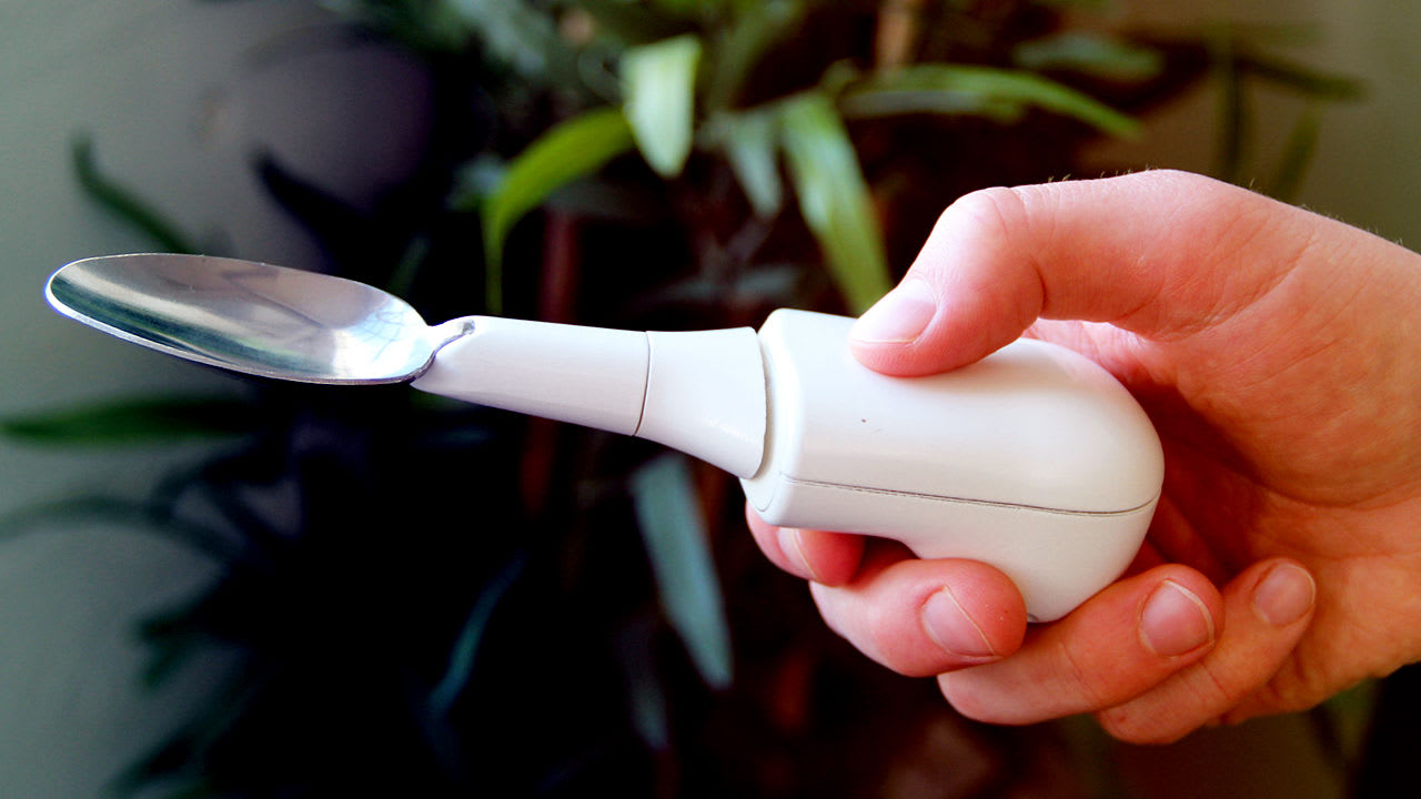 This Google Spoon Makes Eating Easier For People With Disabilities This Google Spoon Makes Eating Easier For People With Disabilities