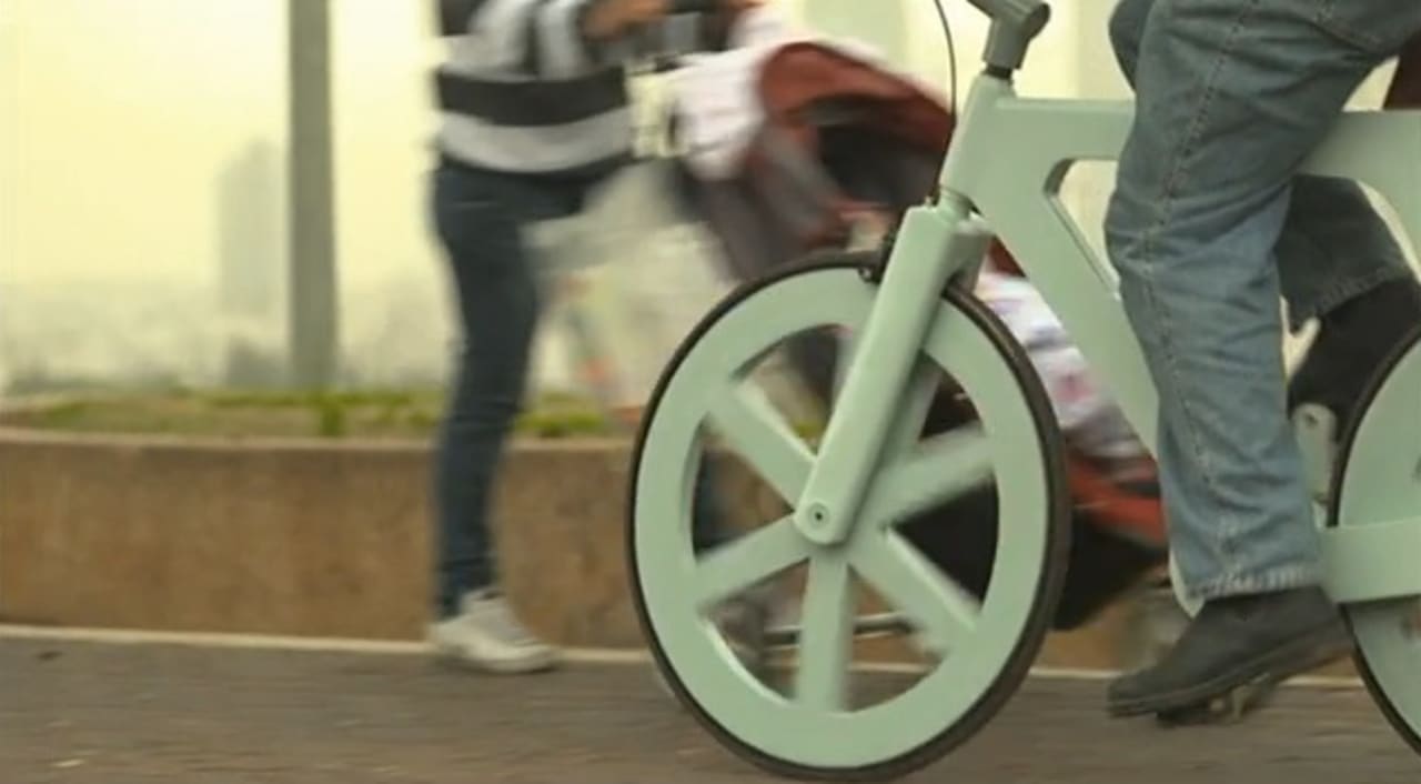 Watch This Man Build An Amazing Cardboard Bicycle That You Can Actuall