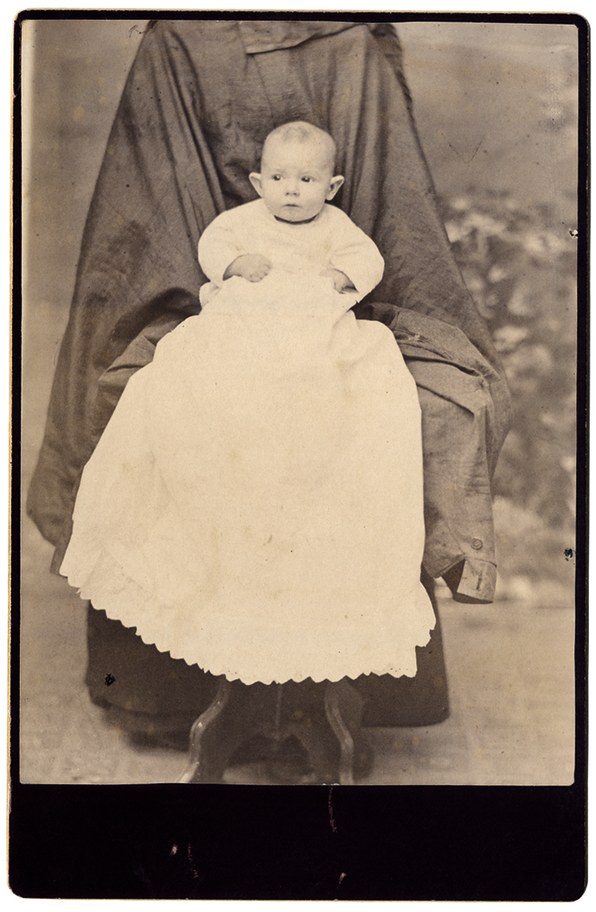 These Victorian Baby Pictures Are Filled With Hidden People