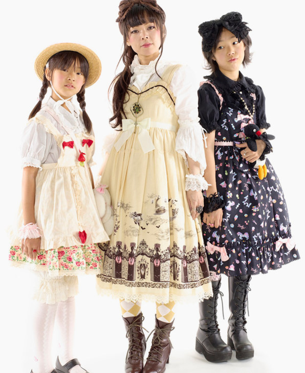 15 Photos Of Tokyo’s Outrageous Street Style