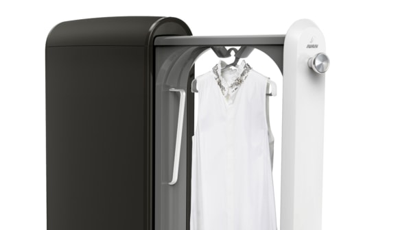 The Swash Machine Freshens Your Dirty Clothes In Just 10 Minutes