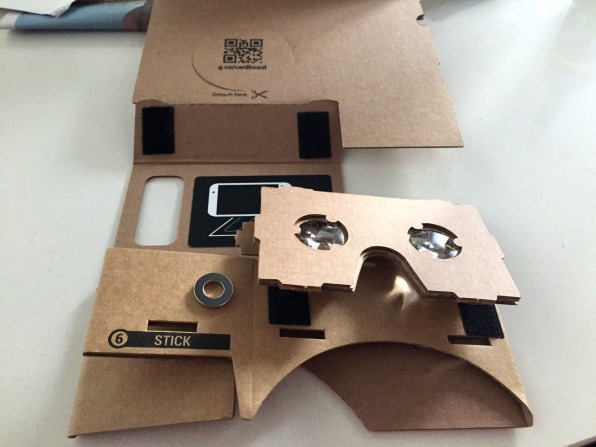 Your iPhone Now Has Virtual Reality, Compliments of Google