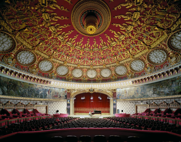 Awe-Inspiring Opera Houses Seen From The Stage