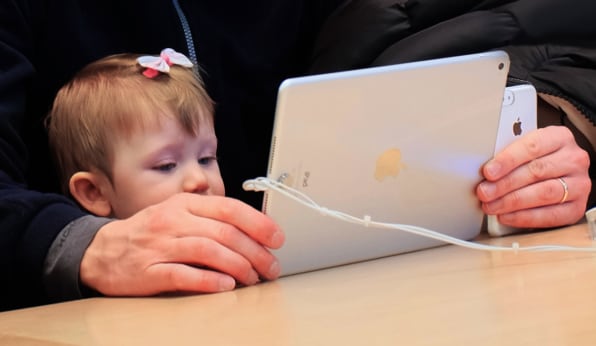 The American Academy of Pediatrics Says iPads Are Okay For Infants