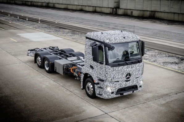 Mercedes unveils the first all-electric big rig, the Urban eTruck