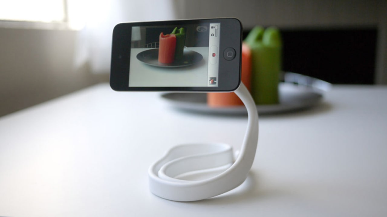 Wanted: A Bendable, Infinitely Adjustable Stand For iPhone And iPad