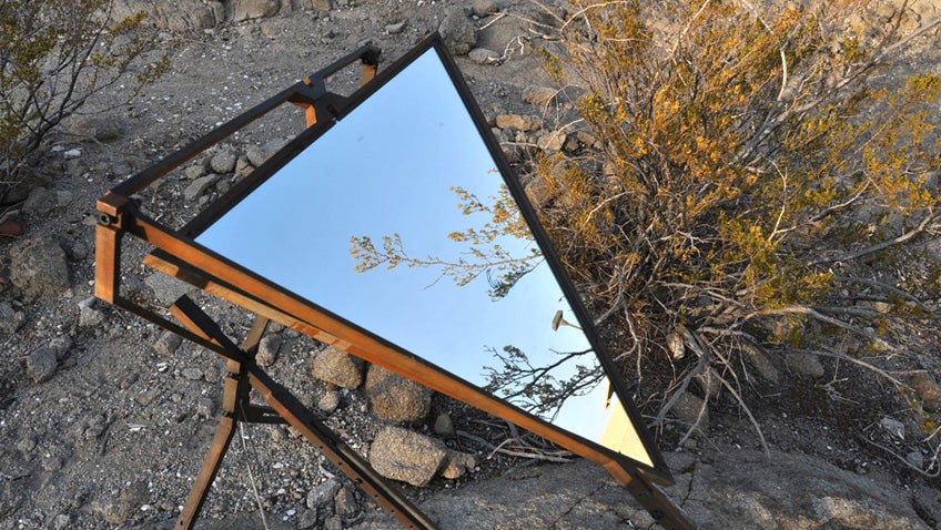 Poetic Art Installation Harnesses The Blistering Texas Sun [Video]