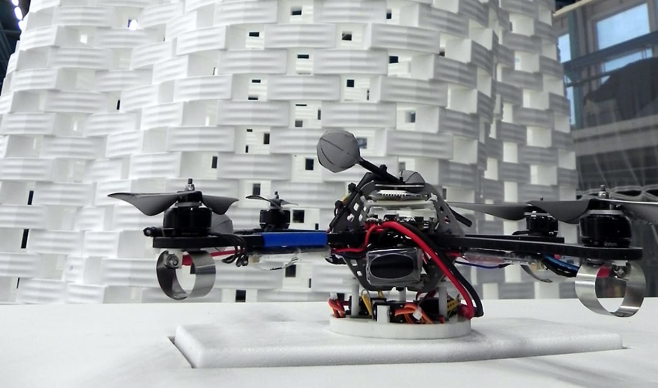 First Time Ever: Flying Robots Build 20-Foot-Tall Tower [Video]