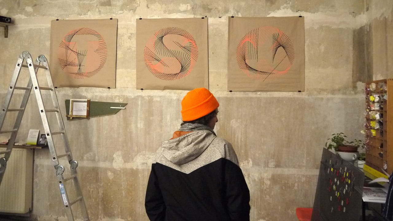 A 3-D Typeface That Morphs Into Every Letter Of The Alphabet