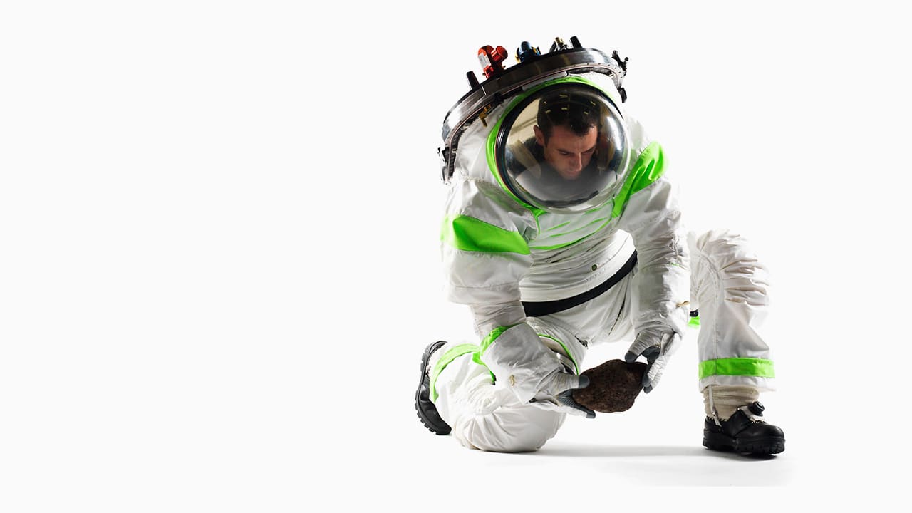 NASA’s New Space Suit Lets Astronauts Dress In Seconds