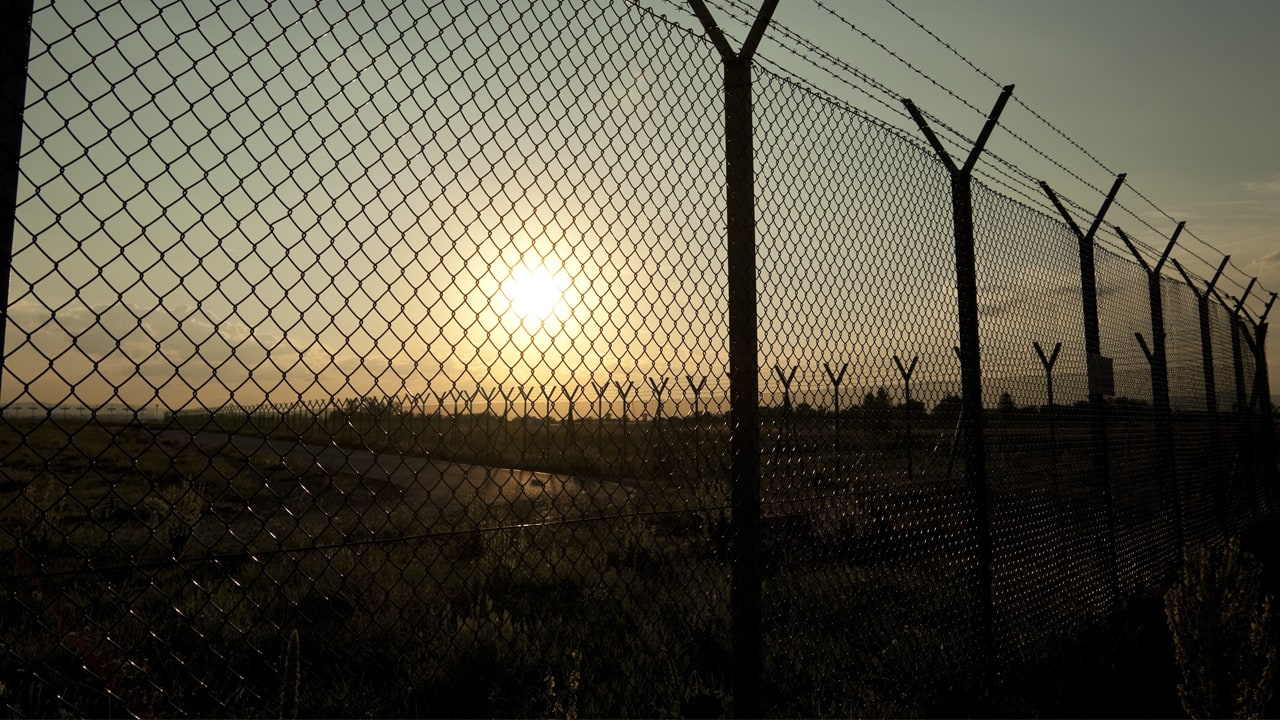 This Mexican Amusement Park Offers A Simulated Illegal Border Crossing