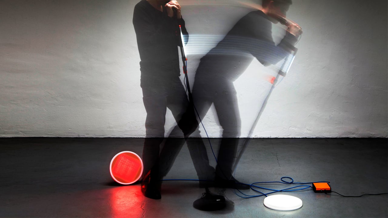 An Instant One-Man Band Kit Twists and Slams The Solo Show