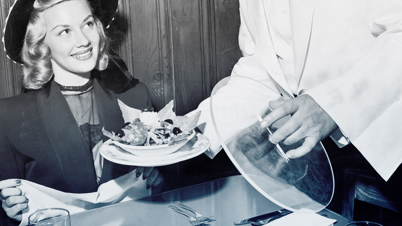 5 Invaluable Tips Designers Can Learn From Waiting Tables