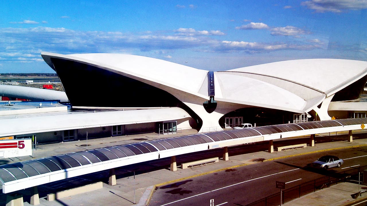 Eero Saarinen’s TWA Terminal To Become A Luxury Hotel