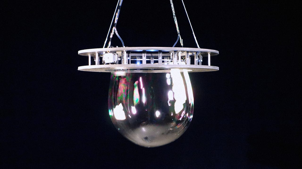 This Mechanical Lung Blows