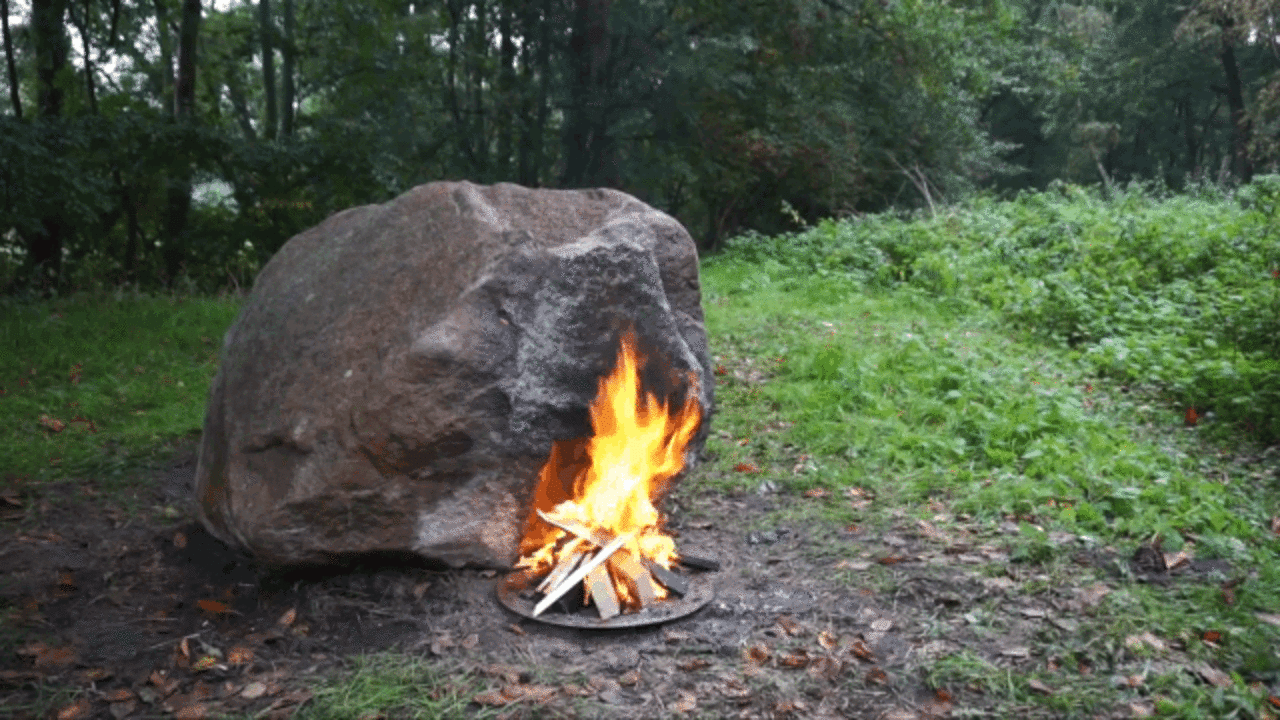 You Have To Build A Fire To Power This Wi-Fi Router