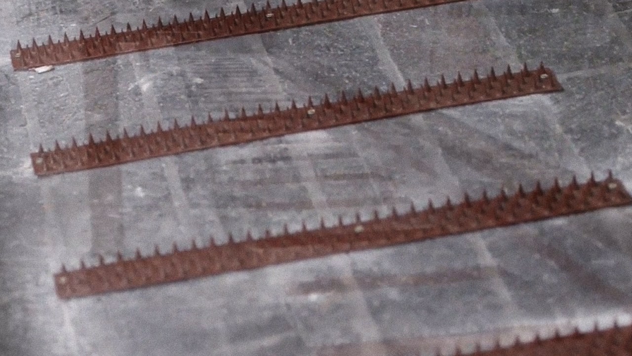 After Locals Kept Covering Anti-Homeless Spikes With Cushions, This Bu