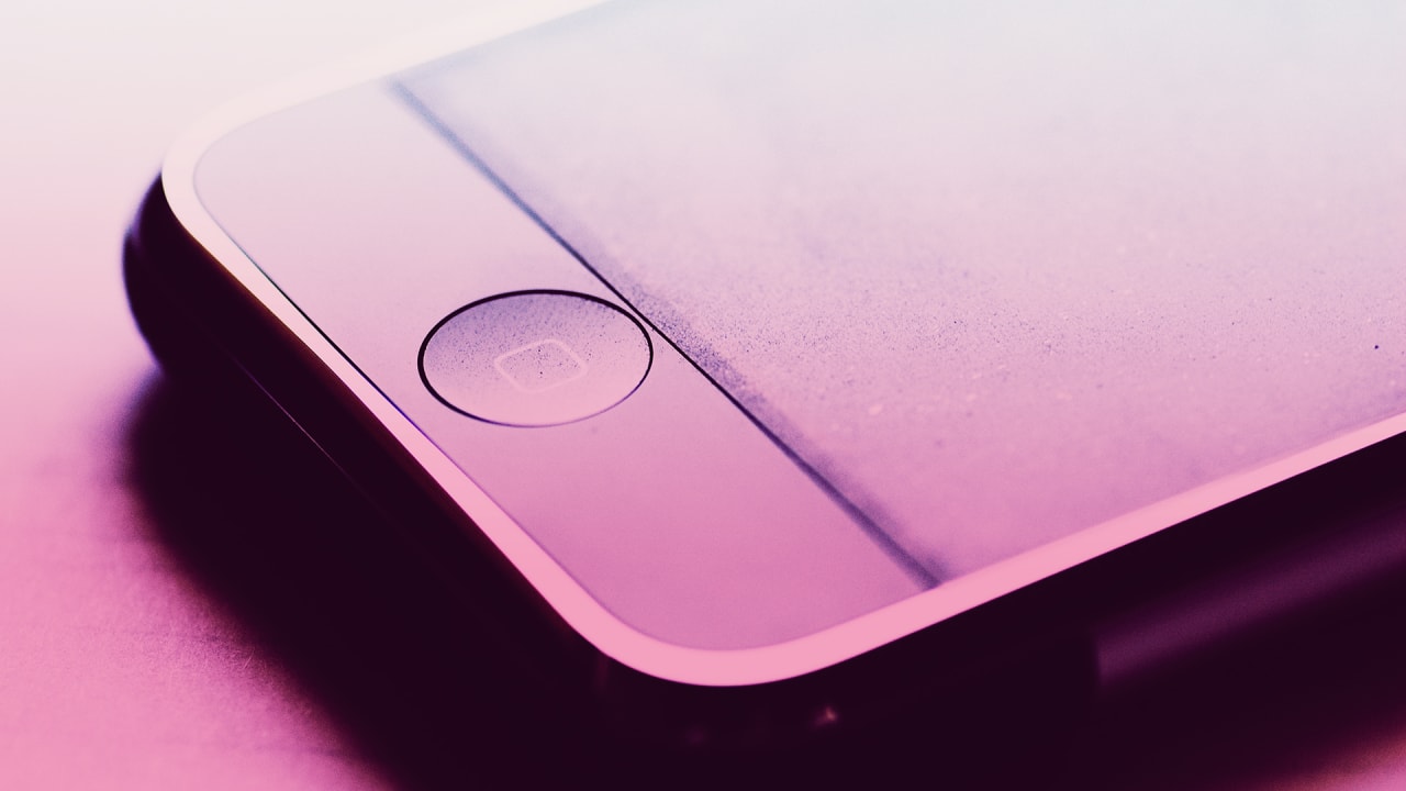 Here’s What Twitter Thought Of The First iPhone Back In 2007