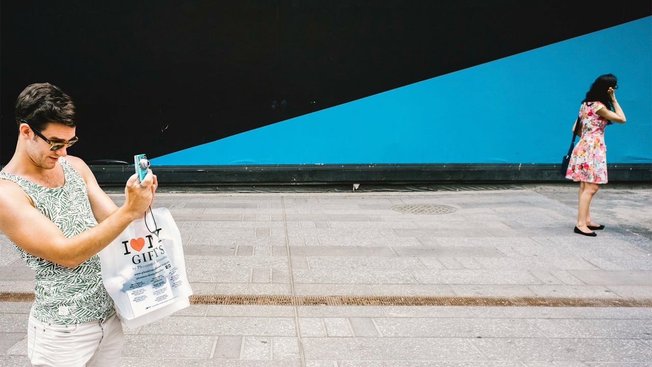 Photos Of Coincidences So Perfect, They Feel Staged