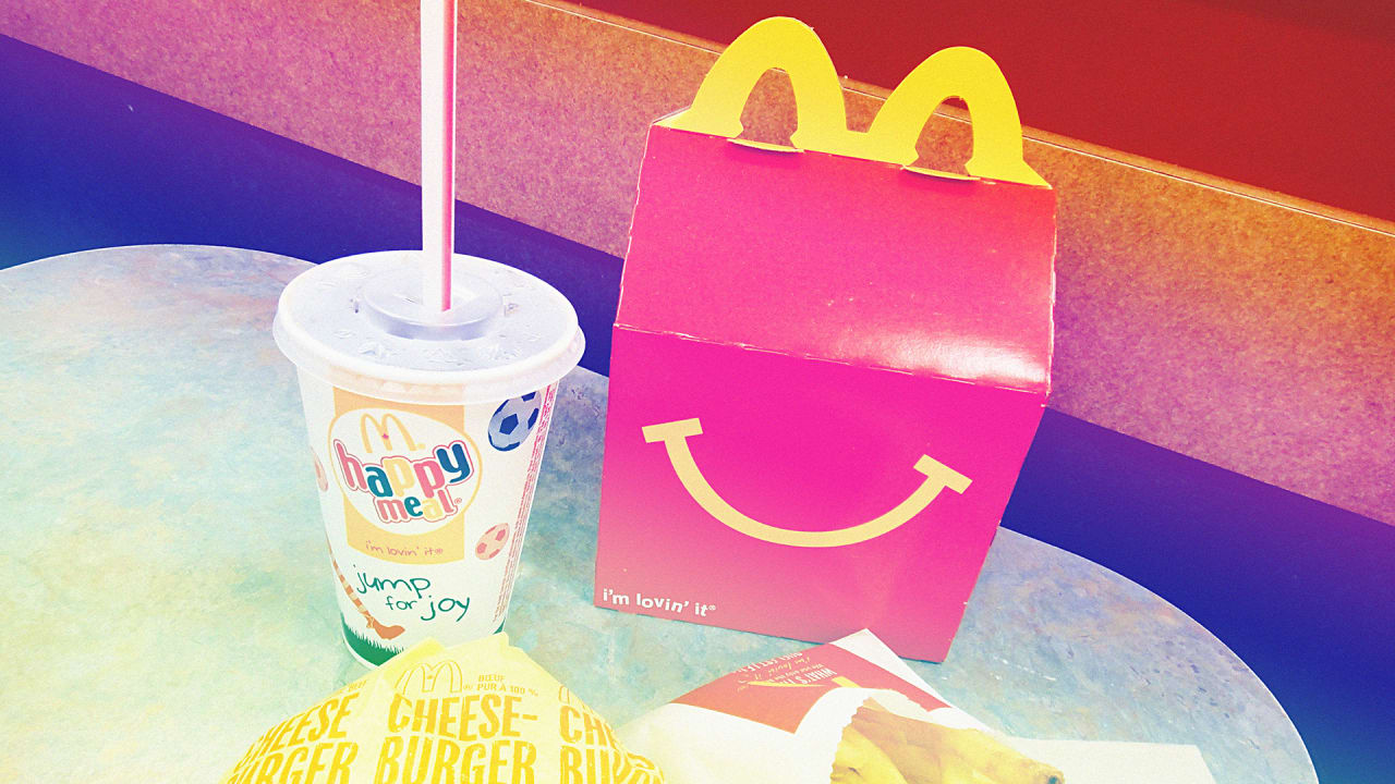 Mcdonalds Is Ditching Cheeseburgers In Happy Meals Kinda