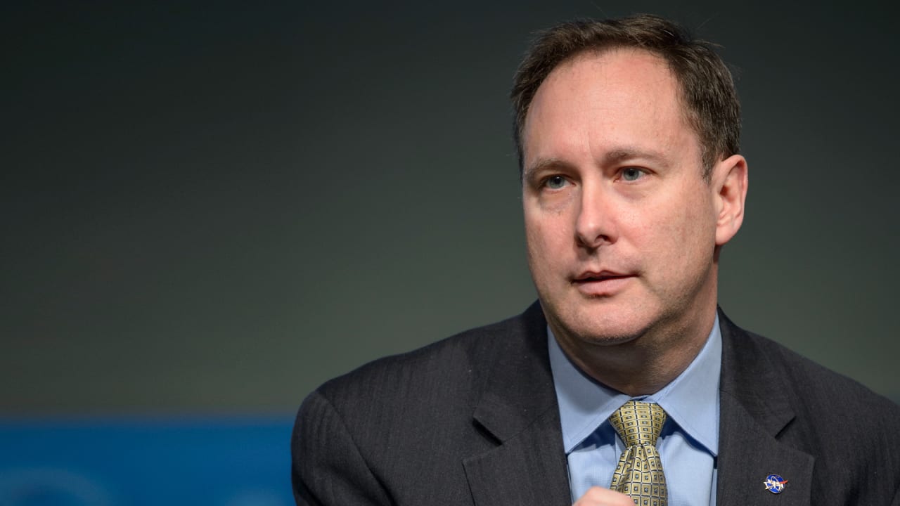 Acting NASA chief is retiring, with no clear successor