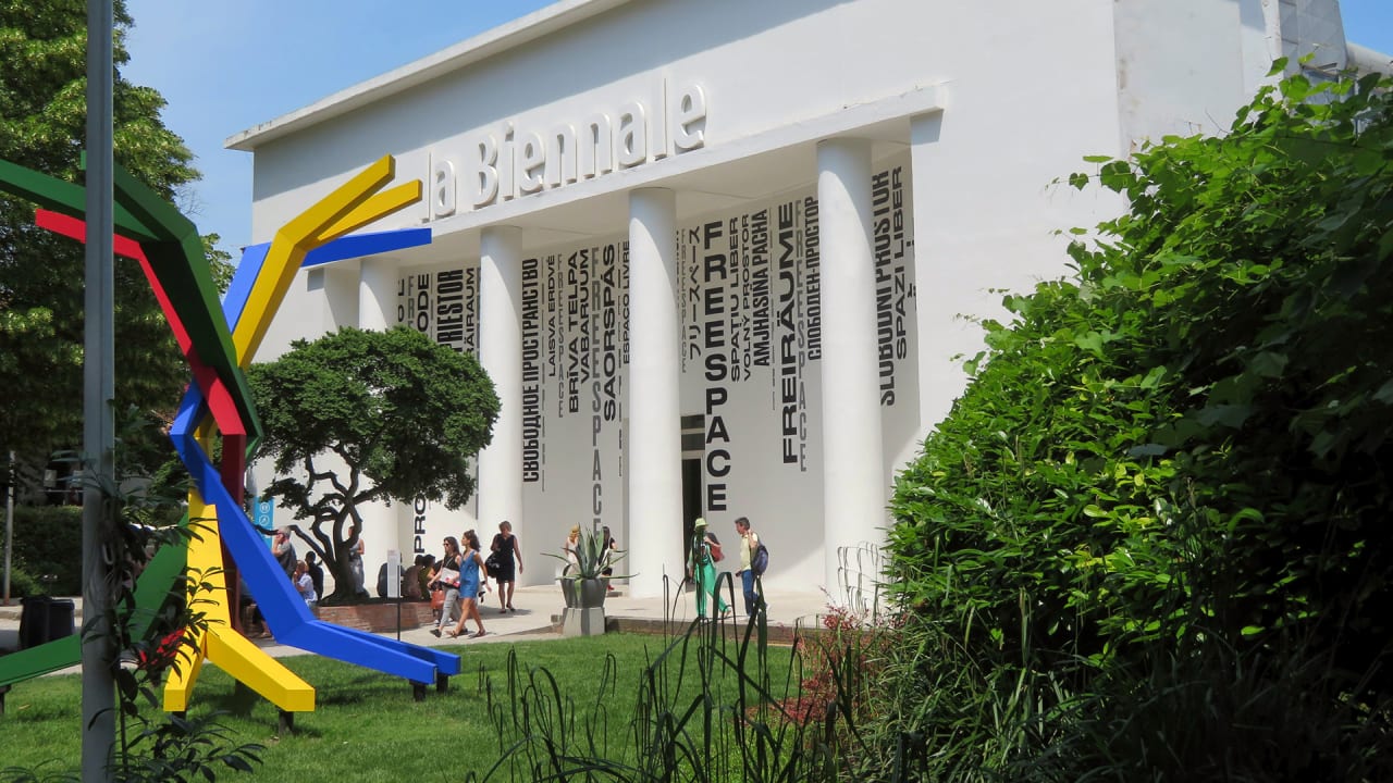 Leading women architects protest harassment and inequity