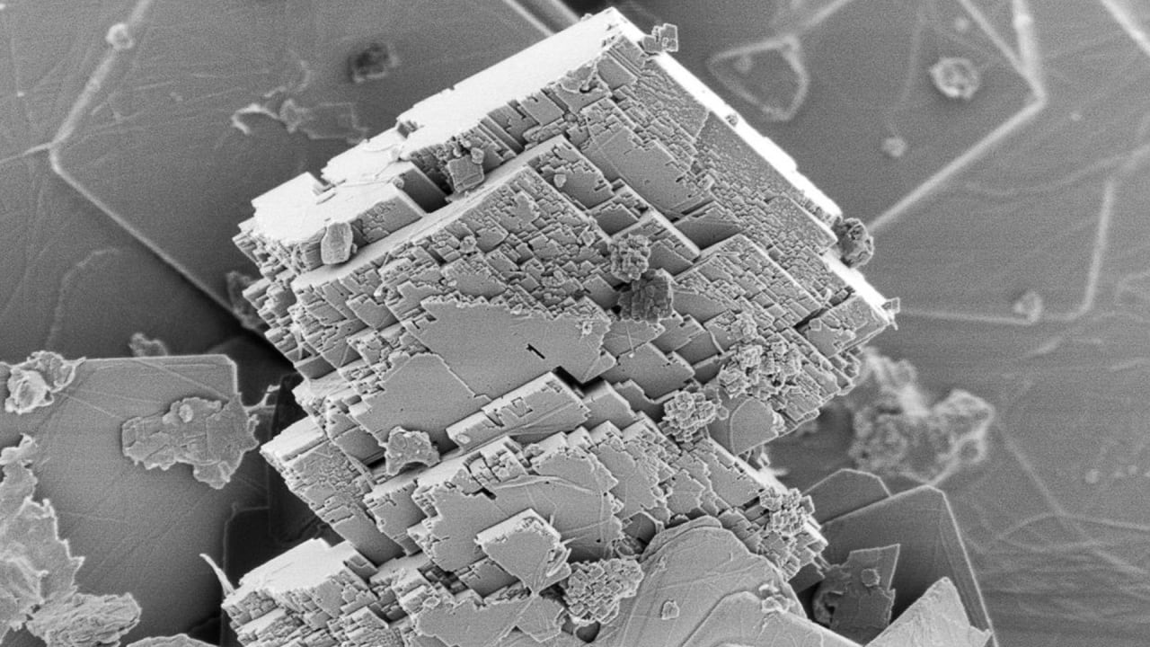 This carbon-sucking mineral could help slow down climate change